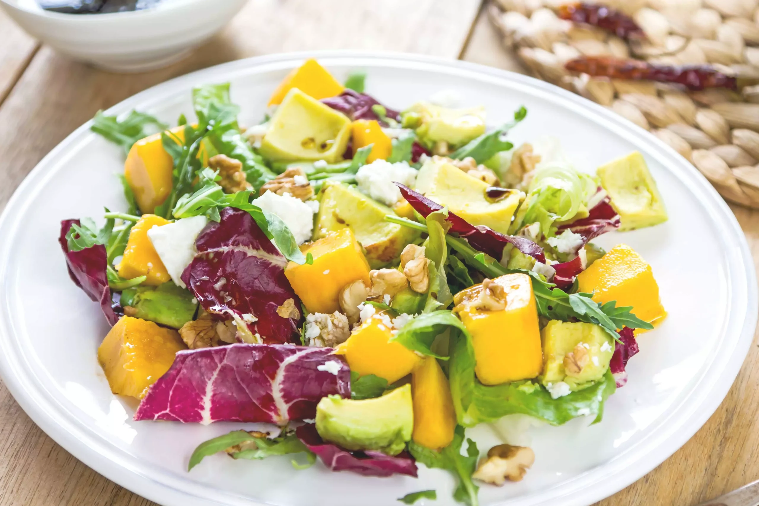 Ensalada de Mango: Deliciosa receta saludable con hortalizas crujientes ...